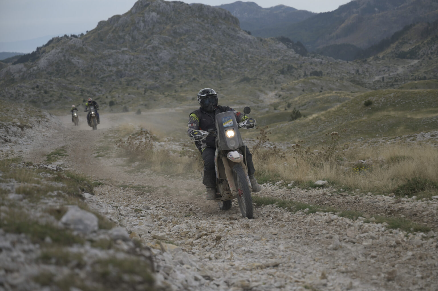 MES-Racing – info@mes-racing.de